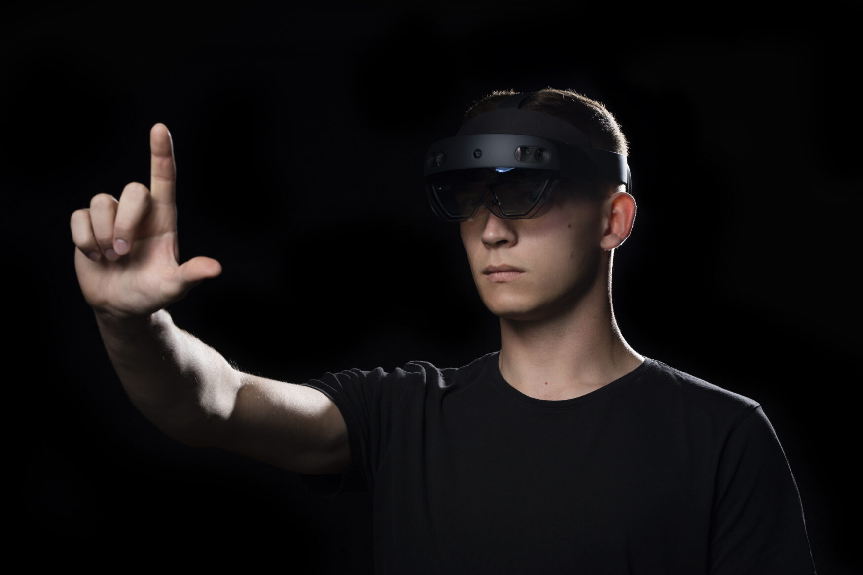 AR, VR, MR - Differences and Applications AR, VR, MR - Differences and Applications